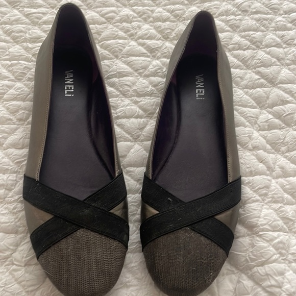 Vaneli | Shoes | Vaneli Flats 2m Perfect Condition | Poshmark